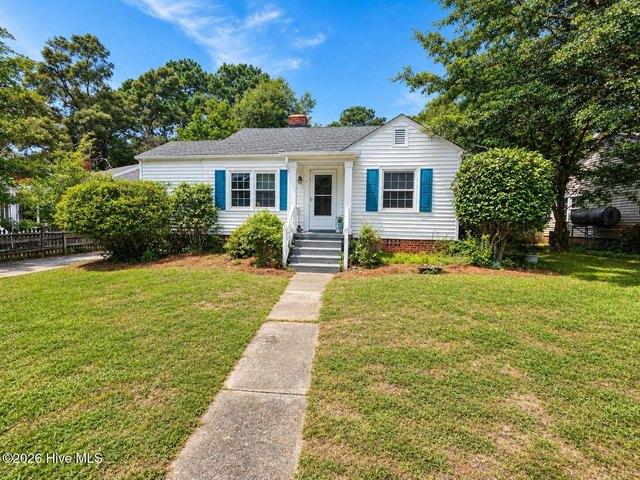 9 E Bayshore Blvd, Jacksonville, NC 28540