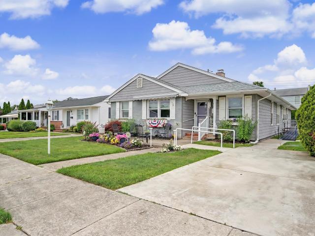 9 E Gilmar Cir