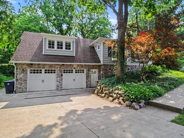9 E Heatheridge Street
