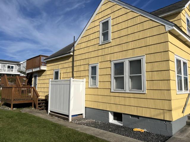 9 E Willard Avenue