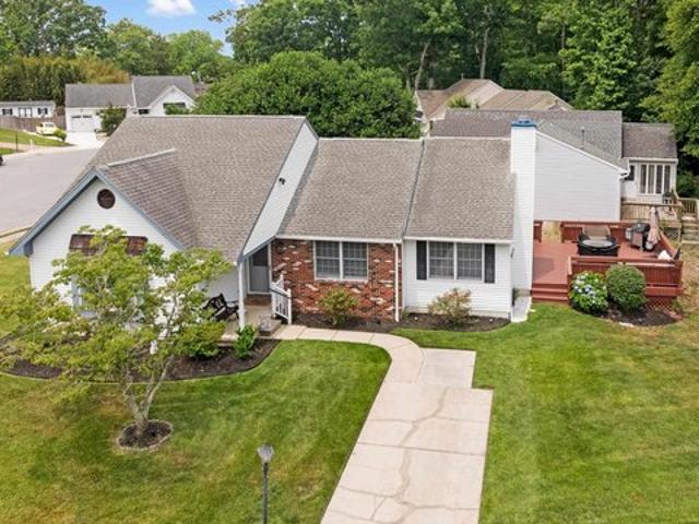 9 Egret Dr, North Cape May, NJ 08204