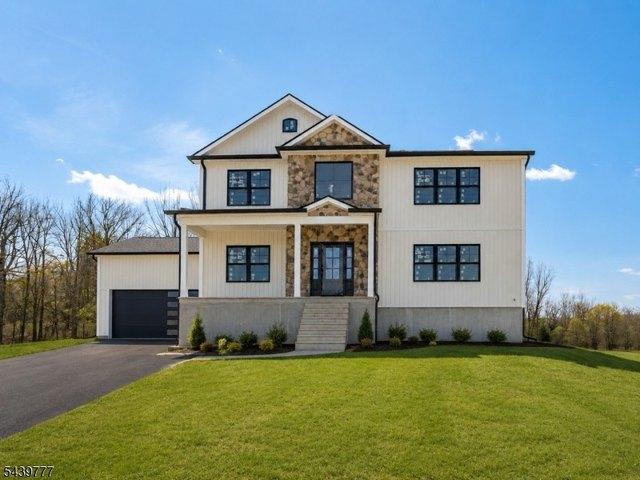 9 Emerald Dr, Hardyston, NJ 07419
