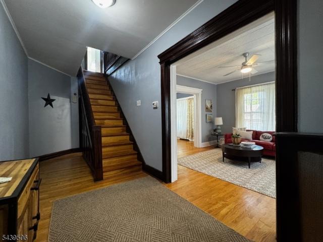 9 Essex Ave # 2