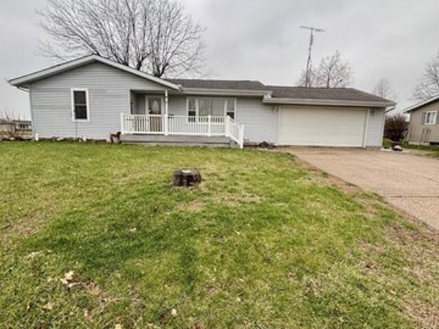 9 Fairway Ct, Donnellson, IA 52625