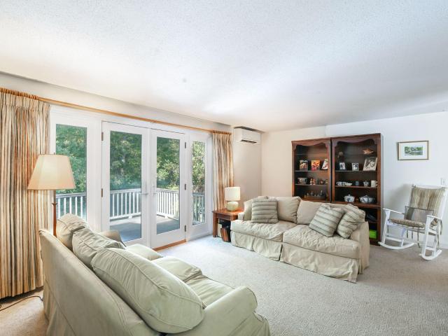 9 Faunce Mountain Road