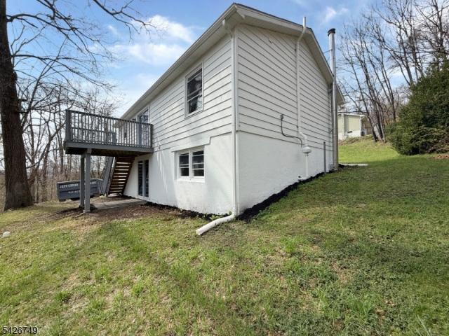 9 Fern Ct