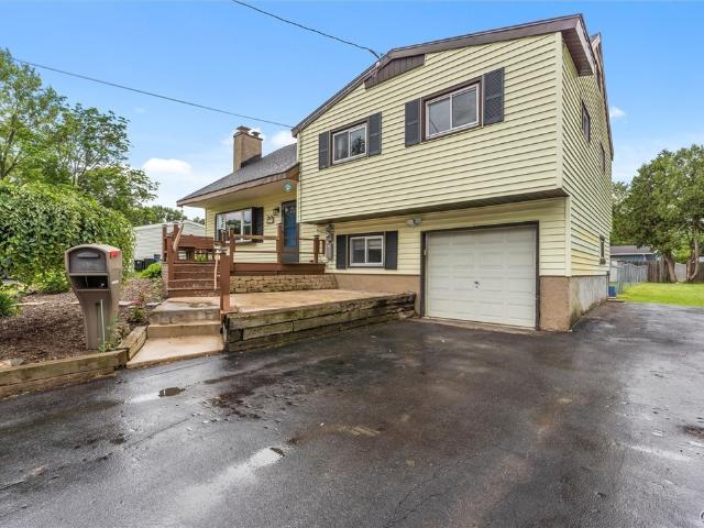 9 Foxberry Lane