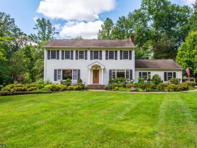 9 Francis Ln