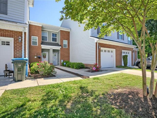 9 Franklin LN