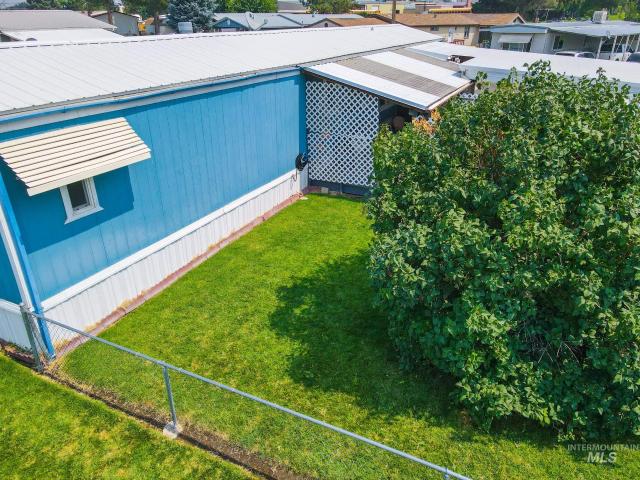 9 Freedom Dr