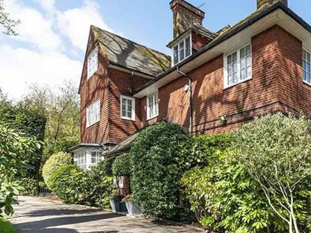 9 Frognal Lane, London, NW3 7DG, United Kingdom | 2 bed apartment for rent #121704483 | Rentberry