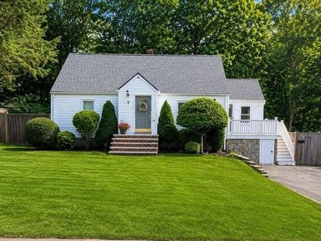9 Guild Rd, Beverly, MA 01915