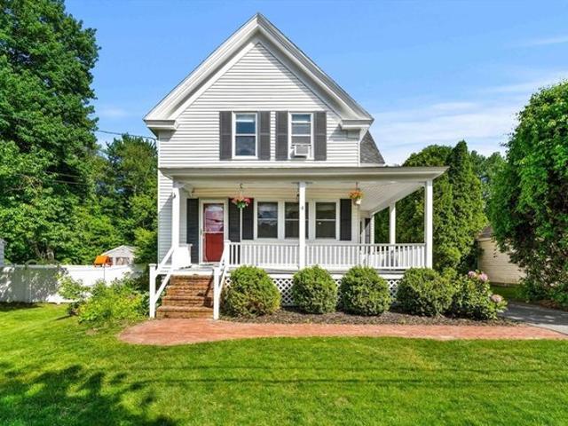 9 Giles St, Methuen, MA 01844