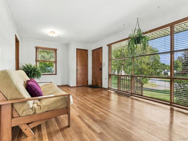 9 Glen Drive
