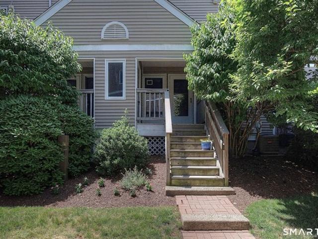 9 Glenrock Unit 9, Norwalk, CT 06850