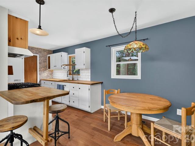 9 Good Neighbor Ridge