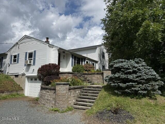 9 Grandview Drive