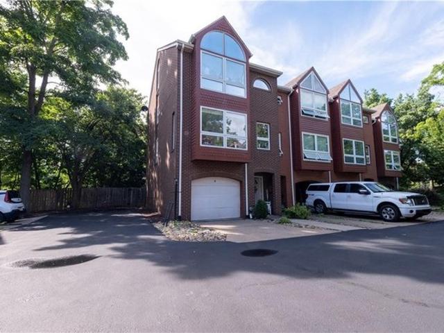 9 Graham Pl, Pittsburgh, PA 15232