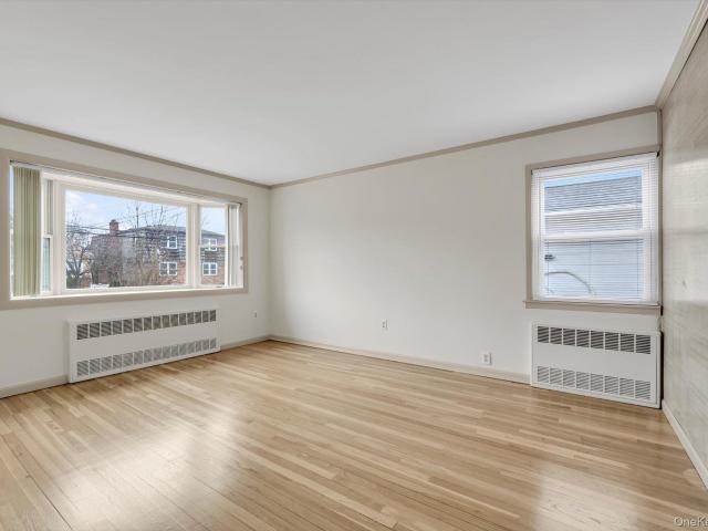 9 Graywood Rd, Port Washington, NY 11050 | MLS #949584 | Compass