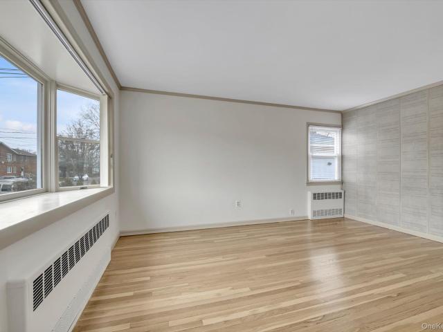 9 Graywood Road