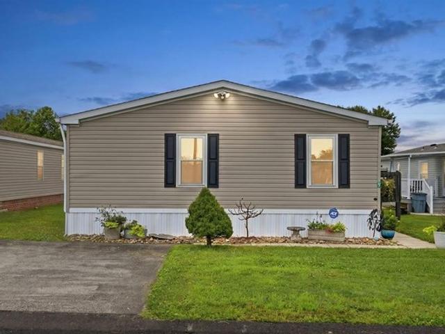9 Greene Dr, Cheswick, PA 15024