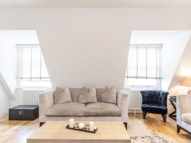 9 Grosvenor Hill, London W1K, 1 bed flat to rent, £4,550 pcm | PrimeLocation