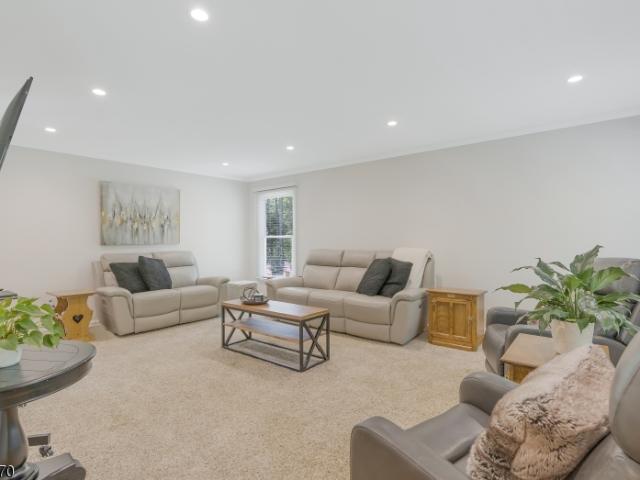 9 Grouse Road