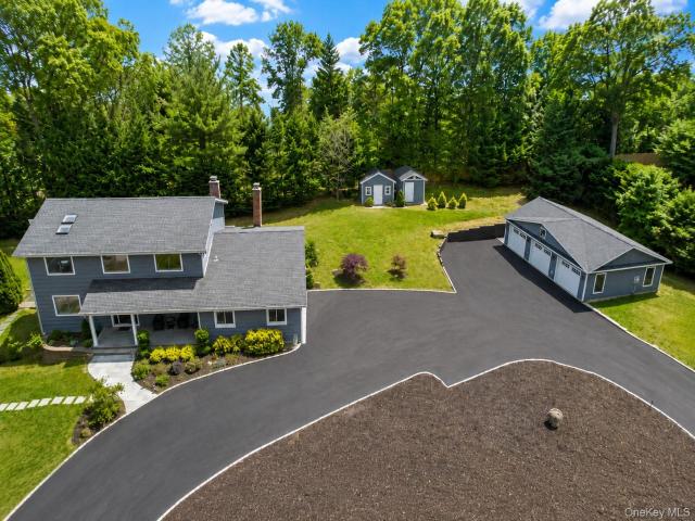 9 Huckleberry Lane