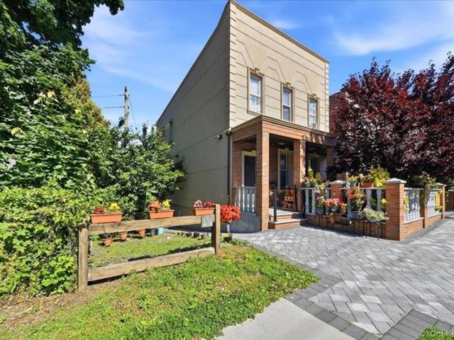 9 Hyatt Ave, Yonkers, NY 10704