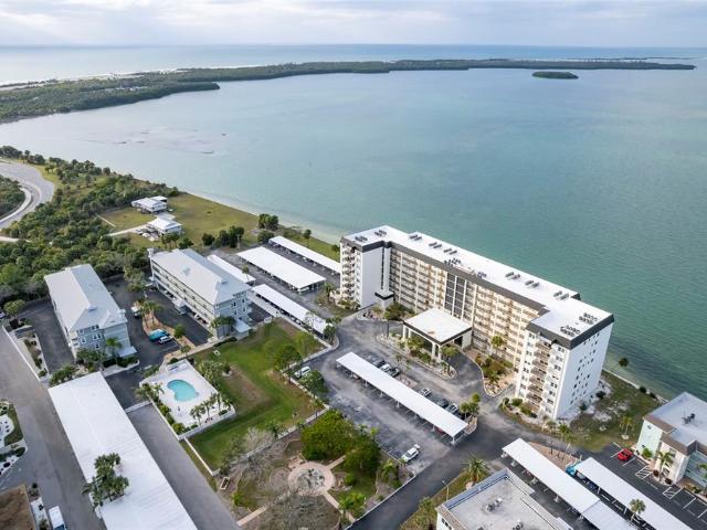 9 Haig Pl, Unit 801, Dunedin, FL 34698 | MLS #TB8468 | Compass