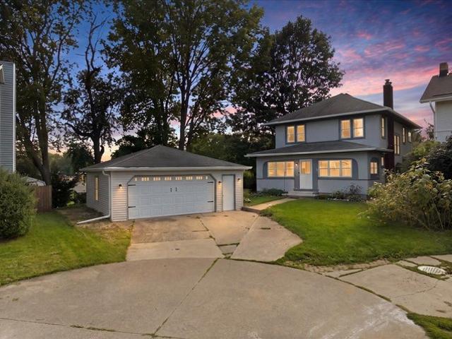 9 Hale Ct, Normal, IL 61761