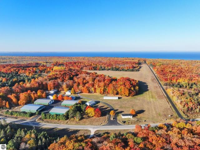 9 Hangar Way