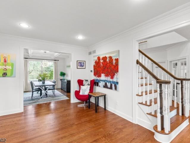 9 Harriet Dr