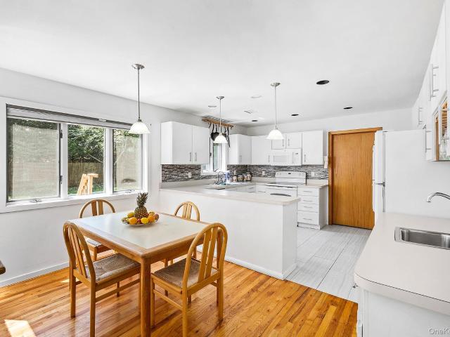 9 Hazelwood Avenue