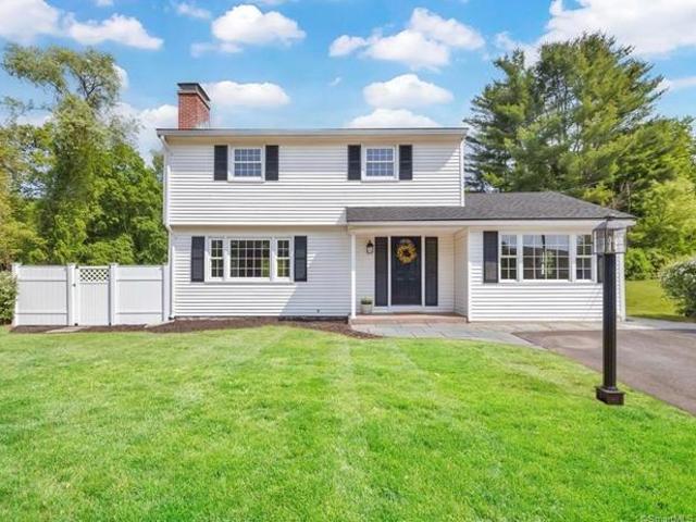9 Heather Rd, Ellington, CT 06029