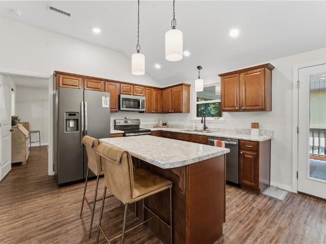 9 Hebrides Drive