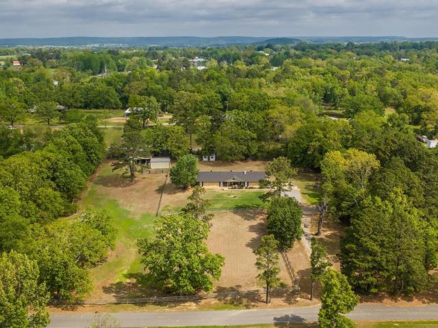9 Hensley Drive