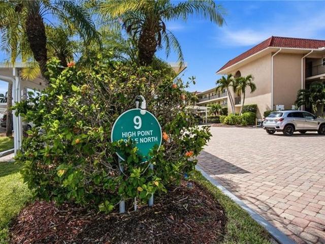 9 High Point Cir N Apt 108, Naples, FL 34103