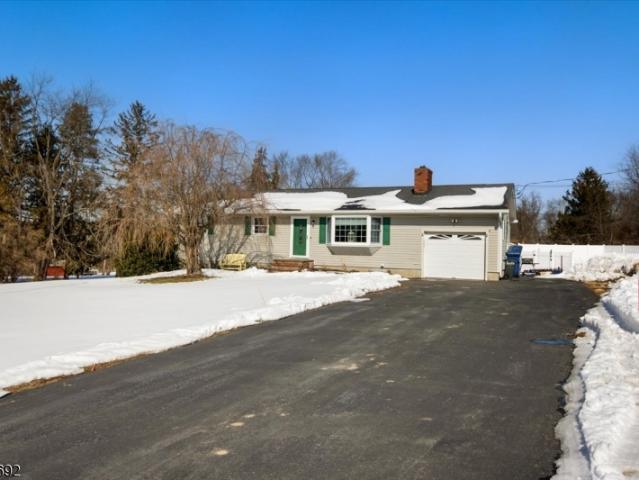 9 Hilltop Rd