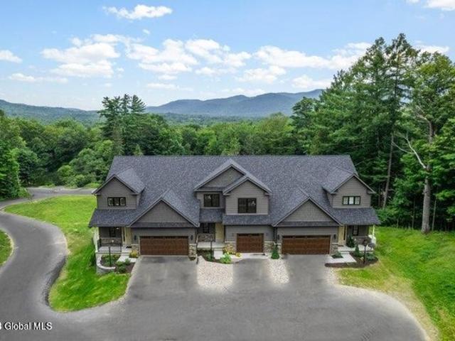 9 Hill Crest Ln Unit 2, Lake George, NY 12845