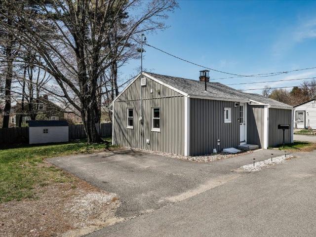 9 Hillcrest Avenue