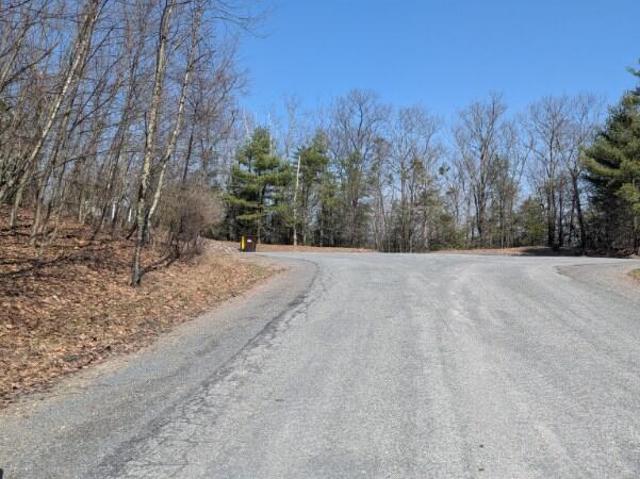9 Hollow Dr 9 Drive