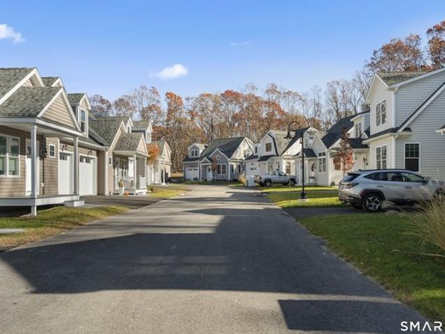 9 Ivy Hill Rd Unit 9, Waterford, CT 06385