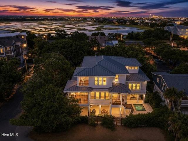 9 Island Dr, Wrightsville Beach, NC 28480