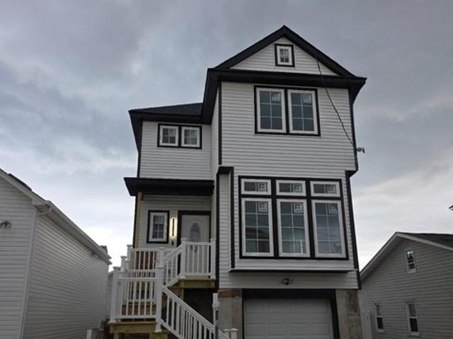 9 James St S, East Rockaway, NY 11518