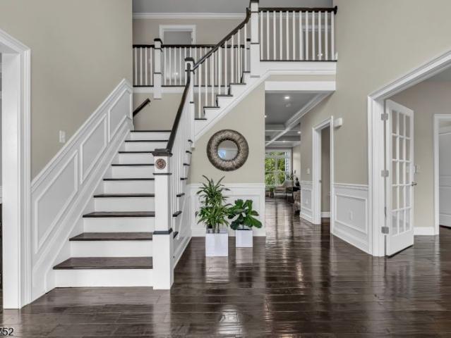 9 Jamieson Way, Hillsborough Twp. Us, nj