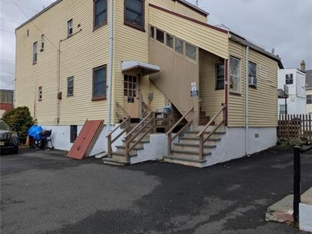 9 Joyce Street