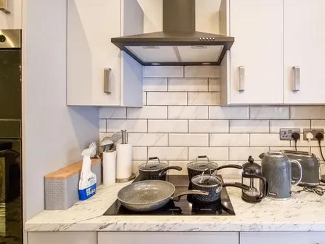 9 Kedleston Avenue, Victoria Park, Manchester, M14 5PT, United Kingdom | 6 bed duplex for rent #94647481 | Rentberry