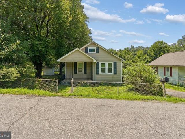 9 Kelley Rd, Fredericksburg, VA 22405
