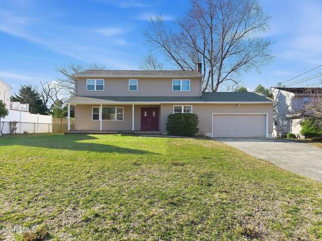 9 Lynn Dr, Toms River, NJ 08753